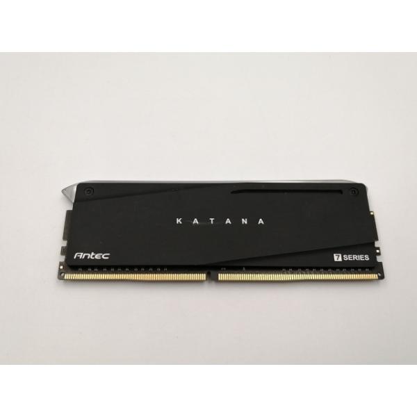 ■分類：メモリー■ランク：中古■メーカー：DDR4■製造番号：2130007-00821■備考：Antec KATANA■保証期間：１週間■注意事項：お客様のモニター発色の具合によって、実際の商品と色合いが異なる場合があります。