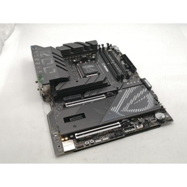 ■分類：マザーボード■ランク：中古■メーカー：ASUS■製造番号：T5MCKC002912VBF■備考：BIOS ver：2004 付属品：箱、ROG DIMM.2カード、ROG DIMM.2用M.2パッドパッケージx1、ROG DIMM....