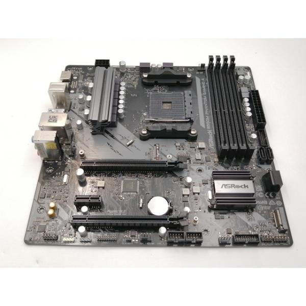 ■分類：マザーボード■ランク：中古■メーカー：ASRock■製造番号：G3M0XB176159■備考：BIOS ver：P3.90 付属品：箱、印刷物、ドライバディスク、I/Oシールド、SATAケーブル 1本、M.2ネジ 2本■保証期間：１...
