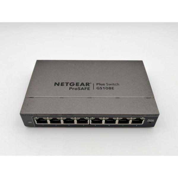 ■分類：有線LAN■ランク：中古■メーカー：NETGEAR■製造番号：3UH2565S00670■備考：状態：本体スリキズあり 付属品：箱、ACアダプター、壁掛け用ネジ、リソースCD、クイックインストールガイド、その他印刷物■保証期間：１週...