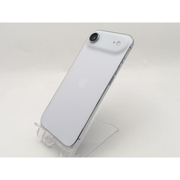 ■分類：iPhone■ランク：ランクA■メーカー：Apple■製造番号：356770699259105■備考：OS：26.4 状態：状態良好の中古商品。キズ、使用感はほとんどありません。 バッテリー容量：100%（04月時点） バッテリー充...