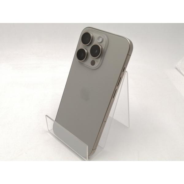 ■分類：iPhone■ランク：ランクA■メーカー：Apple■製造番号：355721795178369■備考：OS：26.3.1(a) 状態：状態良好の中古商品。キズ、使用感はほとんどありません。 バッテリー容量：83%（04月時点） バッ...