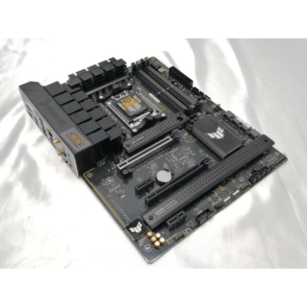 ■分類：マザーボード■ランク：中古■メーカー：ASUS■製造番号：RCM0PH11A870ENM■備考：BIOS ver：3854 状態：M.2ヒートシンク裏面のサーマルパッドなし 付属品：箱、印刷物、SATAケーブルx2、Wi-Fiアンテ...