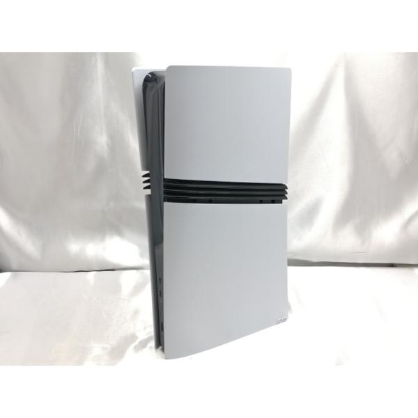 ■分類：据置ゲーム機■ランク：ランクA■メーカー：SONY■製造番号：F26101P3Y10267533■備考：状態：本体側面にスレキズ 付属品：箱、印刷物、コントローラー、HDMIケーブル、USB-Cケーブル、電源アダプタ、横置き用フット...