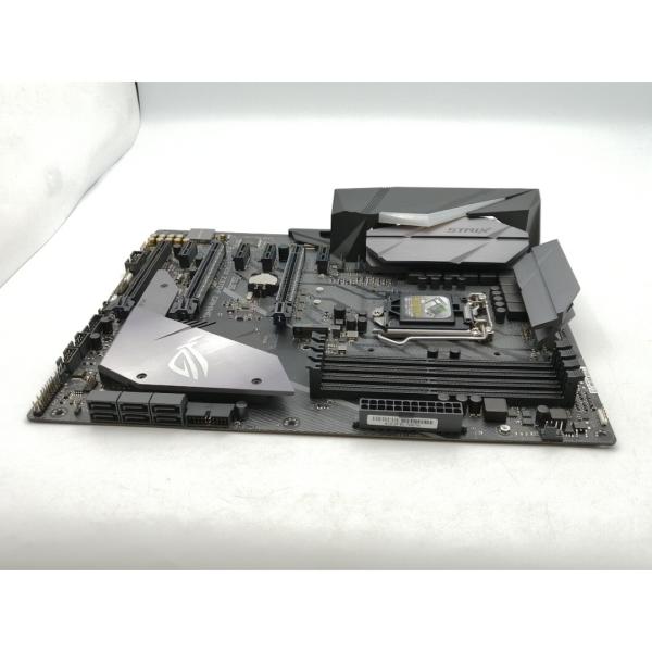 ■分類：マザーボード■ランク：中古■メーカー：ASUS■製造番号：J5MCKC020949■備考：BIOS ver：3004 付属品：付属品：箱、SATAケーブルx2、RGB LEDストリップ延長ケーブル、アドレサブルヘッダー延長ケーブル、...