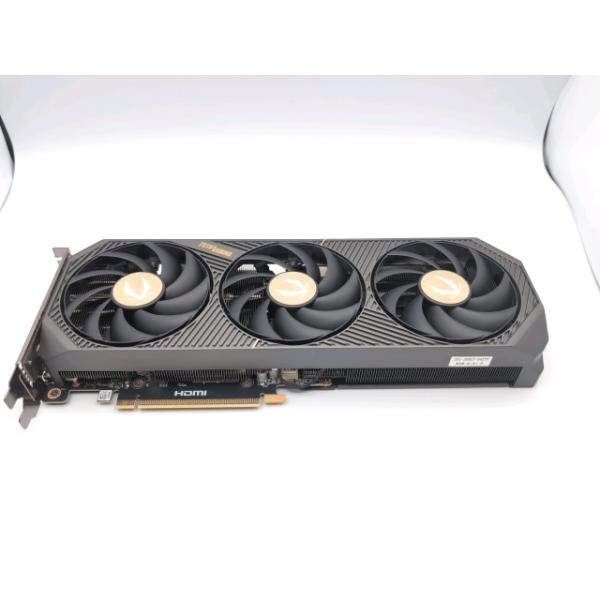 ■分類：ビデオボード■ランク：中古■メーカー：ZOTAC■製造番号：N250900028494■備考：ROPs：80 付属品：箱、サポートスタンド、電源ケーブル、各種印刷物■保証期間：１週間■注意事項：お客様のモニター発色の具合によって、実...