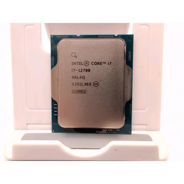 ■分類：CPU■ランク：中古■メーカー：Intel■製造番号：04282■備考：S-Spec：SRL4Q 付属品：本体のみ■保証期間：１週間■注意事項：お客様のモニター発色の具合によって、実際の商品と色合いが異なる場合があります。