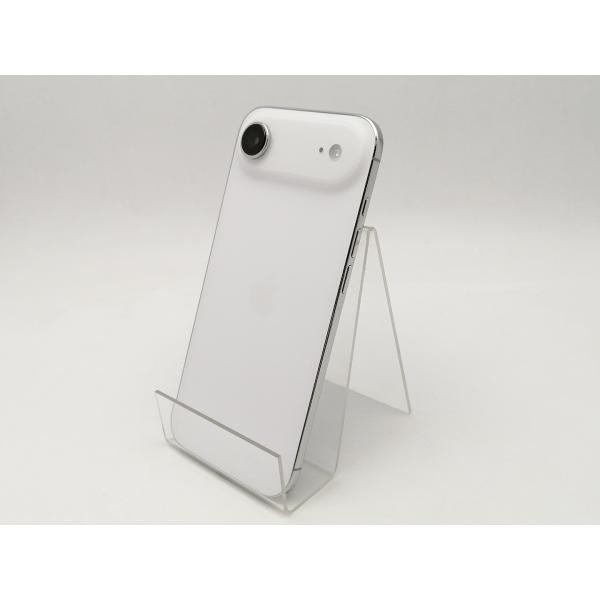 ■分類：iPhone■ランク：ランクA■メーカー：Apple■製造番号：352917840826050■備考：OS：26.5 状態：フレーム全周に軽度スレ バッテリー容量：100%（06月時点） バッテリー充放電回数：176回（06月時点）...