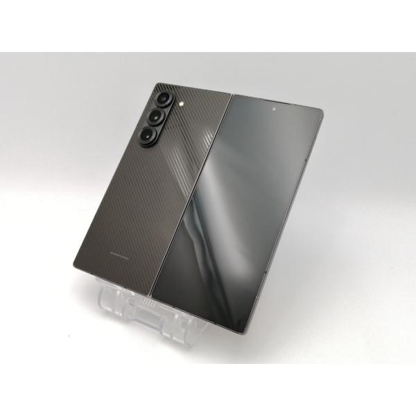 ■分類：スマートフォン■ランク：ランクB■メーカー：SAMSUNG■製造番号：353430770133033■備考：OS：16 状態：画面初期フィルム右下付近に軽微なキズ、両側面・背面ディスプレイに多数のキズ、底部側面に打痕、背面超広角カメ...