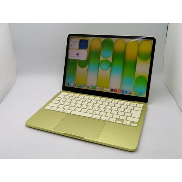 ■分類：Apple ノートパソコン■ランク：ランクA■メーカー：Apple■製造番号：D70MN6Y4NQ■備考：OS：Tahoe 26.4.1 バッテリー充放電回数：16回/最大容量：100%（06月時点） 状態：底部ゴム足軽微なスレ 付...