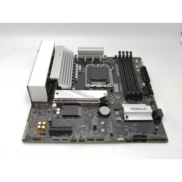 ■分類：マザーボード■ランク：中古■メーカー：ASRock■製造番号：J4M0XB193604■備考：BIOS ver：4.41 状態：CPUクーラー固定用リテンションなし 付属品：箱(内部仕切りなし)、Wi-Fiアンテナx2、クイックイン...
