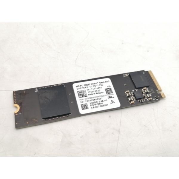 ■分類：SSD■ランク：中古■メーカー：各社■製造番号：233820802261■備考：WD PC SN560 SDDPNQE-1T00-1032 付属品：本体のみ■保証期間：１週間■注意事項：お客様のモニター発色の具合によって、実際の商品...