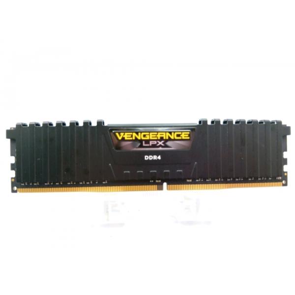 ■分類：メモリー■ランク：中古■メーカー：DDR4■製造番号：93749 93750■備考：CORSAIR (VENGEANCE LPX) 付属品：本体のみ■保証期間：１週間■注意事項：お客様のモニター発色の具合によって、実際の商品と色合い...