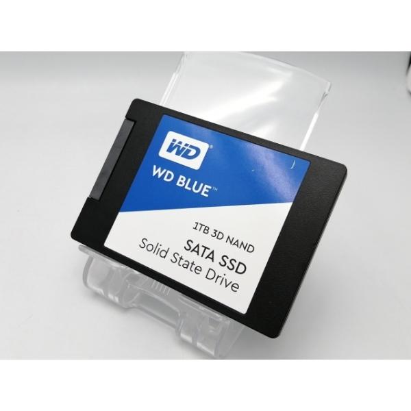 ■分類：SSD■ランク：中古■メーカー：W.D.■製造番号：191182804607■備考：WDS100T2B0A-00SM50 付属品：箱、印刷物■保証期間：１週間■注意事項：お客様のモニター発色の具合によって、実際の商品と色合いが異なる...