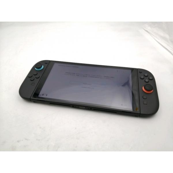 ■分類：据置ゲーム機■ランク：ランクB■メーカー：Nintendo■製造番号：HAJ10739679293■備考：状態：画面左下、中央上部にキズ、JoyCon上部ボタン、背面の下部にスレ、右スティックに若干の摩耗 付属品：箱、60W USB...