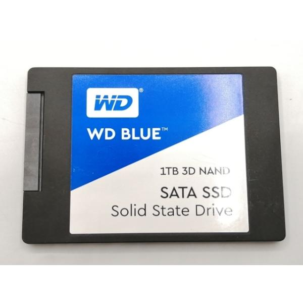 ■分類：SSD■ランク：中古■メーカー：W.D.■製造番号：2013C4441609■備考：WDS100T2B0A-00SM50 付属品：箱、印刷物■保証期間：１週間■注意事項：お客様のモニター発色の具合によって、実際の商品と色合いが異なる...