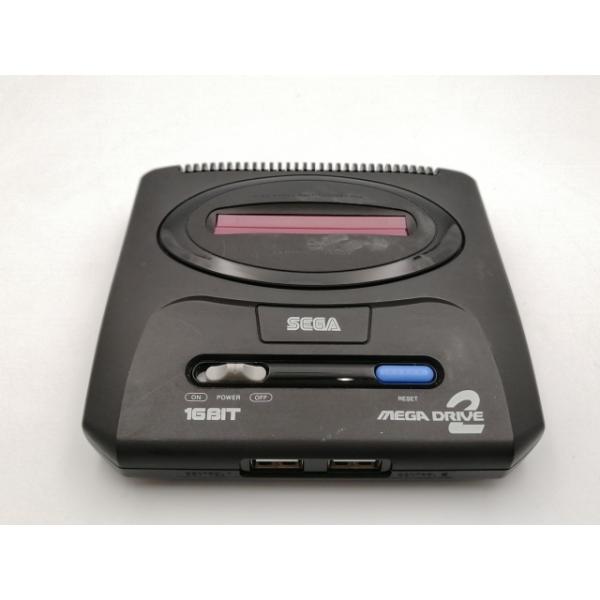 ■分類：据置ゲーム機■ランク：ランクB■メーカー：SEGA■製造番号：12J011097■備考：状態：本体の全体にスレ、コントローラーの全体に微細なキズ、コントローラーのボタンにテカリ 付属品：箱、コントローラー、HDMIケーブル ※箱型番...