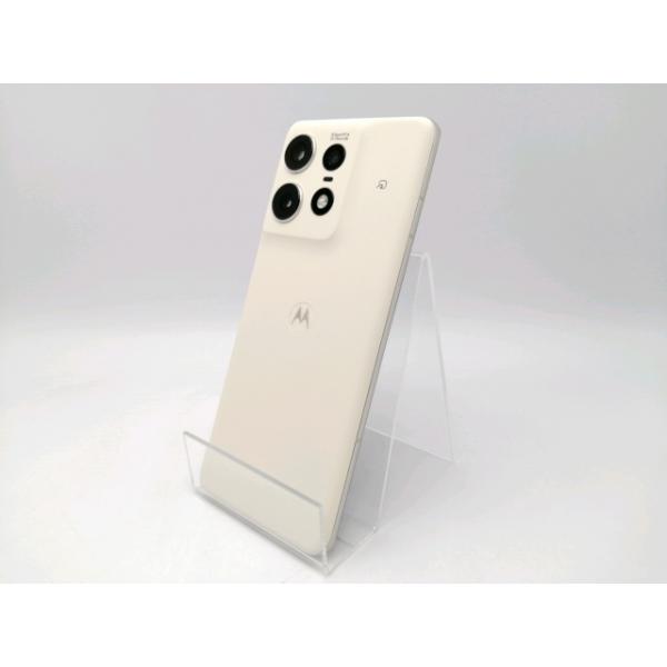 ■分類：スマートフォン■ランク：ランクA■メーカー：MOTOROLA■製造番号：356664130809034■備考：利用制限：○ OS：16 状態：背面左側にキズ、望遠レンズ内部ホコリ混入（撮影に支障なし） 付属品：本体のみ■保証期間：１...