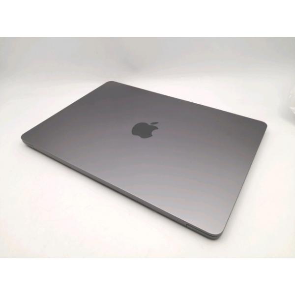 ■分類：Apple ノートパソコン■ランク：ランクA■メーカー：Apple■製造番号：KTM49R4KDP■備考：OS:Tahoe 26.5.1 バッテリー充放電回数：5回/最大容量：100%（10月時点） 状態：状態良好の中古商品。キズ、...
