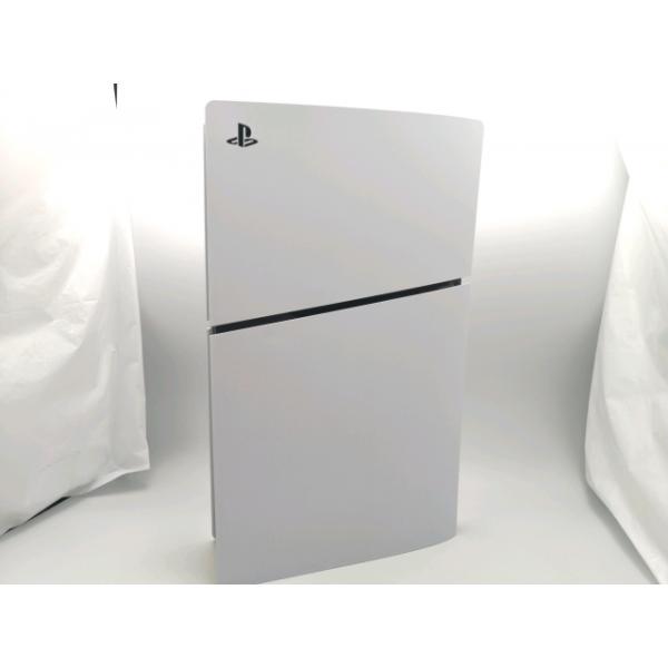 ■分類：据置ゲーム機■ランク：ランクA■メーカー：SONY■製造番号：F561011S910725378■備考：状態：端子口周辺にスレ 付属品：箱、印刷物、コントローラー、電源ケーブル、USB C-Cケーブル、HDMIケーブル、横置き用フッ...