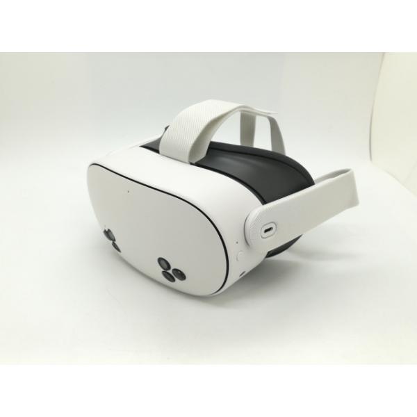 ■分類：ヘッドマウントディスプレイ■ランク：ランクA■メーカー：Meta■製造番号：3487C10H5D0H1L■備考：状態：本体カメラ周辺に微細なスレ付属品：箱、ACアダプター、Type-Cケーブル、メガネスペーサー、コントローラー×2、...