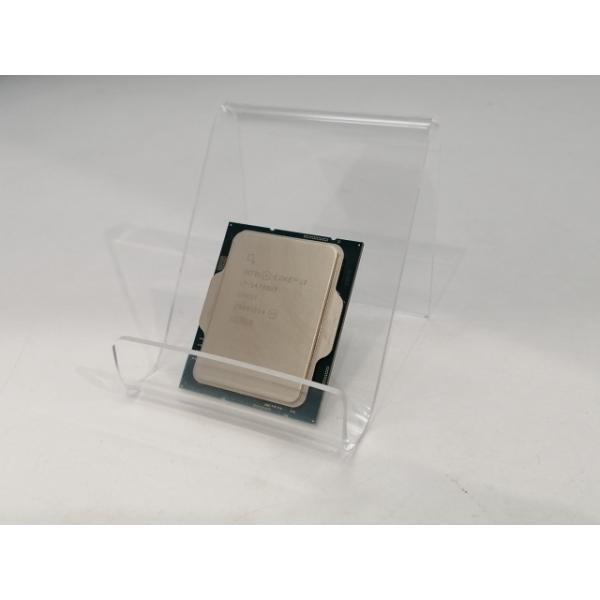 ■分類：CPU■ランク：中古■メーカー：Intel■製造番号：02322■備考：付属品：本体のみ■保証期間：１週間■注意事項：お客様のモニター発色の具合によって、実際の商品と色合いが異なる場合があります。