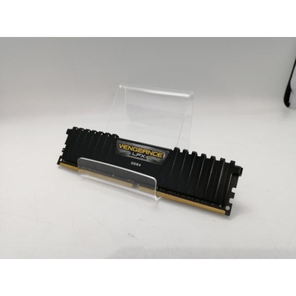 ■分類：メモリー■ランク：中古■メーカー：DDR4■製造番号：----■備考：CORSAIR■保証期間：１週間■注意事項：お客様のモニター発色の具合によって、実際の商品と色合いが異なる場合があります。