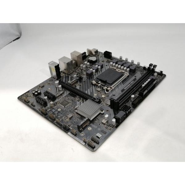 ■分類：マザーボード■ランク：中古■メーカー：ASRock■製造番号：A8A159BF460B■備考：BIOS Ver：S.02 付属品：箱、印刷物、ドライバディスク、I/Oシールド、M.2ネジx3■保証期間：１週間■注意事項：お客様のモニ...