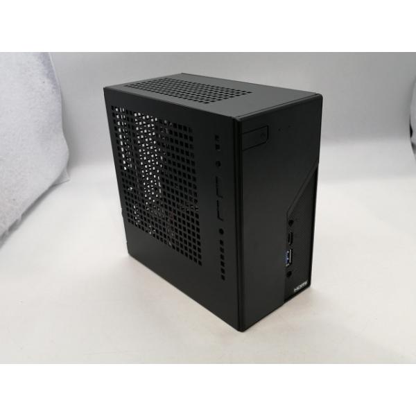 ■分類：ベアボーンPC■ランク：中古■メーカー：ASRock■製造番号：JBWDA1002665■備考：BIOS Ver：P2.20 状態：外装ややスレ 付属品：箱・印刷物・ACアダプター・電源ケーブル・クーラー・SATAケーブル x2・ネ...