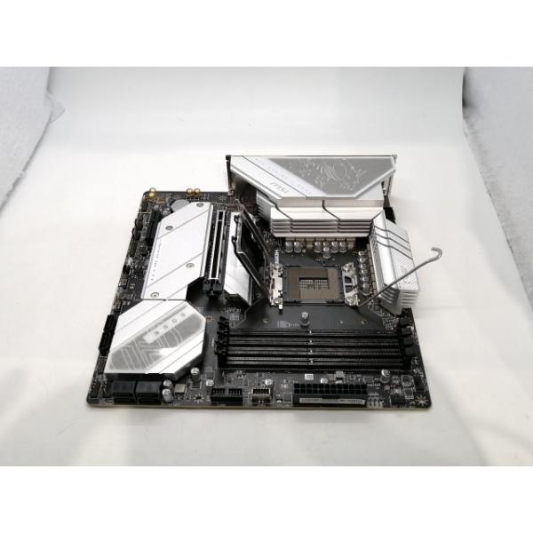 ■分類：マザーボード■ランク：中古■メーカー：MSI■製造番号：601-7E11-010B2406001627■備考：BIOS ver：1.40 付属品：箱、印刷物、SATAケーブル、Wi-Fiアンテナ、フロントパネルケーブル、EZ M.2...
