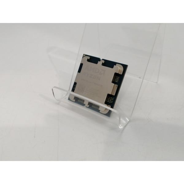 ■分類：CPU■ランク：中古■メーカー：AMD■製造番号：9MS3281U50230■備考：付属品：本体のみ■保証期間：１週間■注意事項：お客様のモニター発色の具合によって、実際の商品と色合いが異なる場合があります。