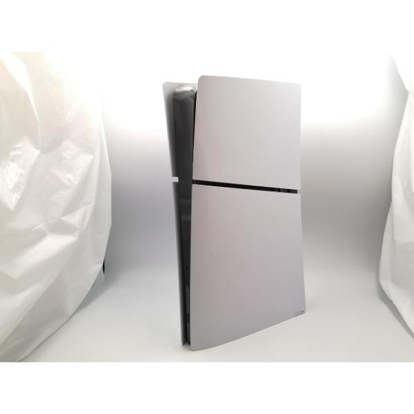 ■分類：据置ゲーム機■ランク：ランクC■メーカー：SONY■製造番号：F43A01FXL10558757■備考：【コントローラーが付属しません】  状態：本体上部に打痕 付属品：横置き用フット、USB-Cケーブル、HDMIケーブル、電源ケー...