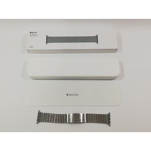 ■分類：ウェアラブル端末■ランク：ランクC■メーカー：Apple■製造番号：--■備考：カラー：シルバー 38mm 状態：全体的にキズ・摩耗があります 付属品：箱、冊子■保証期間：１ヶ月■注意事項：お客様のモニター発色の具合によって、実際の...