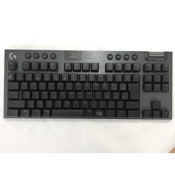■分類：パソコン用アクセサリー■ランク：中古■メーカー：Logicool■製造番号：2227MR383B18■備考：状態：使用に伴うスレや汚れがあります。 付属品：箱、冊子、レシーバー、延長ケーブル、Micro-USBケーブル■保証期間：１...