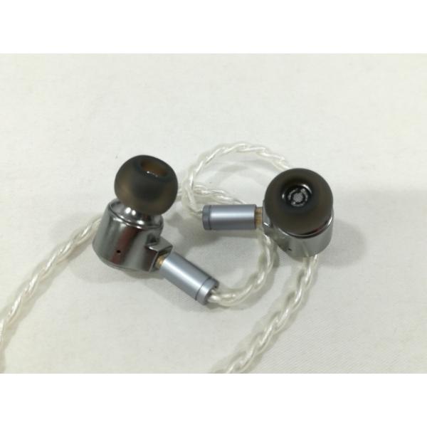 ■分類：ヘッドホン■ランク：ランクA■メーカー：ORIVETI■製造番号：-■備考：状態：使用に伴うスレがあります付属品：ケーブル、キャリーケース、シリコンイヤーチップ、フォームイヤーチップ■保証期間：１ヶ月■注意事項：お客様のモニター発色...