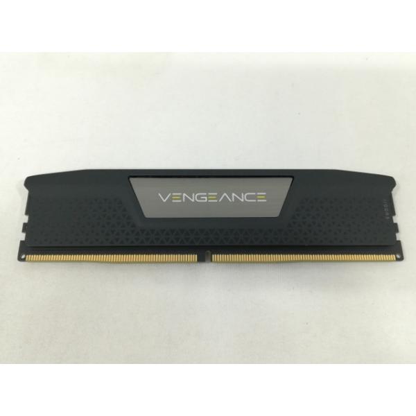 ■分類：メモリー■ランク：中古■メーカー：DDR5■製造番号：0824/0825■備考：VENGEANCE 付属品：本体のみ■保証期間：１週間■注意事項：お客様のモニター発色の具合によって、実際の商品と色合いが異なる場合があります。