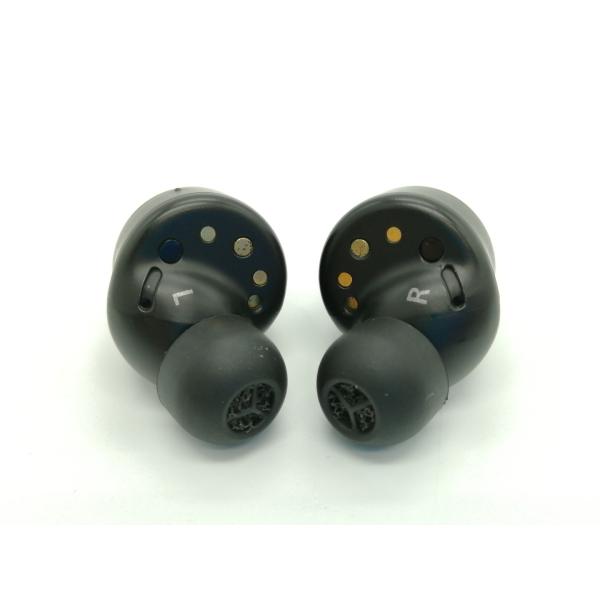 ■分類：ヘッドホン■ランク：ランクB■メーカー：Panasonic■製造番号：4LBFA004642■備考：状態：ノズル部のメッシュシート剥がれあり、イヤホンとケースにスレがあります。 付属品：箱、充電ケーブル、交換用イヤーピース■保証期間...