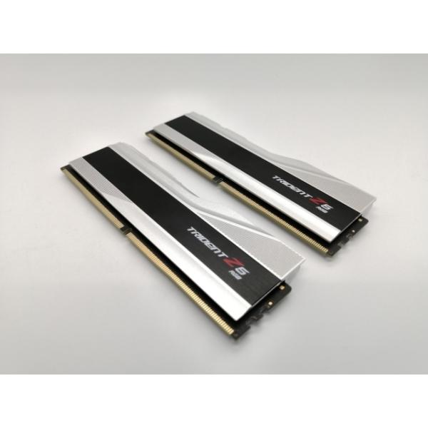 ■分類：メモリー■ランク：中古■メーカー：DDR5■製造番号：21505745948/21505745947■備考：付属品：本体のみ■保証期間：１週間■注意事項：お客様のモニター発色の具合によって、実際の商品と色合いが異なる場合があります。