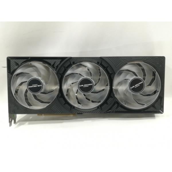 ■分類：ビデオボード■ランク：中古■メーカー：玄人志向■製造番号：O840014307■備考：状態：使用に伴うスレがあります付属品：箱、印刷物、16pin to 8pin x3アダプター、1-Click sync pro ケーブル、メタリッ...