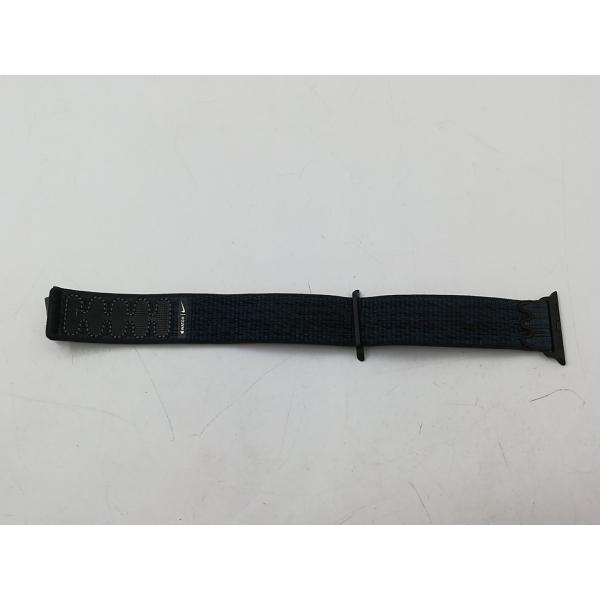 ■分類：ウェアラブル端末■ランク：ランクC■メーカー：Apple■製造番号：HKL5273A7M■備考：型番：MYJA3FE/A 42mmケース用 /カラー：ブラック/ブルー状態：変色箇所あり、外装スレ付属品：箱、印刷物■保証期間：１ヶ月■...