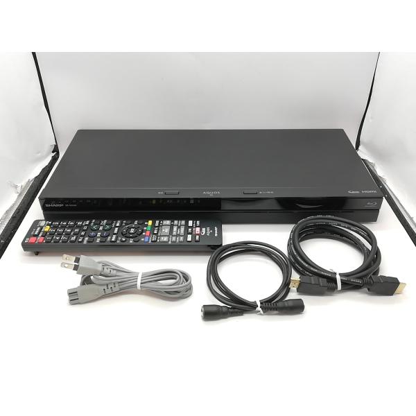 ■分類：BD/DVD/HDDレコーダー■ランク：ランクB■メーカー：SHARP■製造番号：9134084■備考：※B-CASカードは付属しておりません（未使用品を除く） 状態：全体キズ 付属品：リモコン、電源ケーブル、HDMIケーブル、アン...