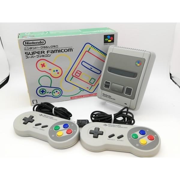 ■分類：据置ゲーム機■ランク：ランクB■メーカー：Nintendo■製造番号：SJE112628291■備考：状態：全体スレ付属品：箱(内箱なし)、コントローラー2セット（ケーブル加水分解・白化）、HDMI/USBケーブル（ケーブル加水分解...