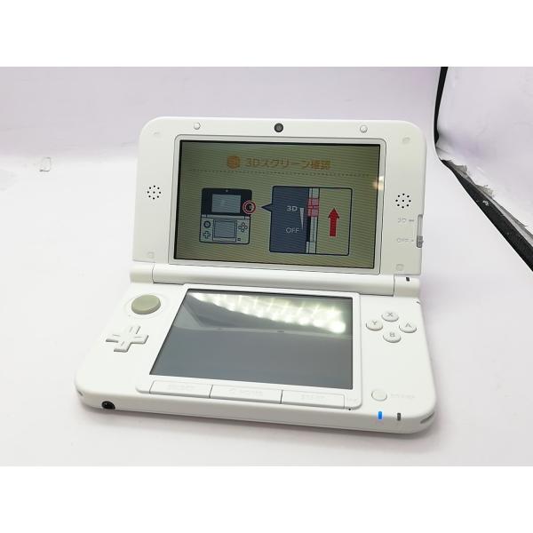 ■分類：携帯ゲーム機■ランク：ランクC■メーカー：Nintendo■製造番号：SJF101863672■備考：状態：全体キズ、画面変色・輝度ムラ、ペン変色 付属品：AC■保証期間：１ヶ月■注意事項：お客様のモニター発色の具合によって、実際の...