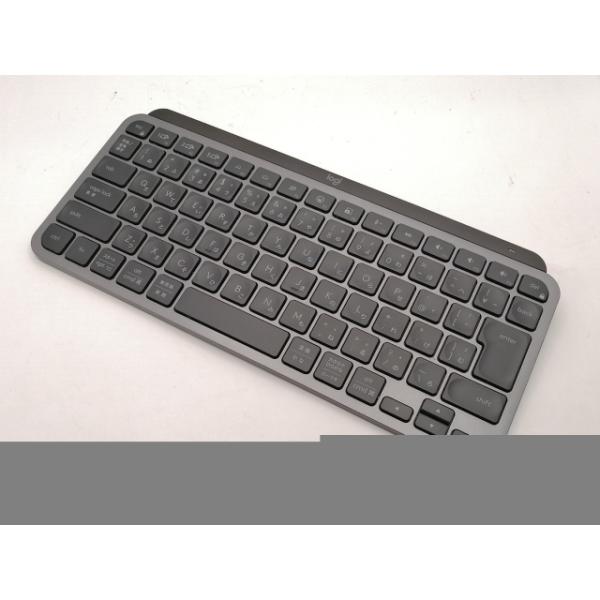 ■分類：パソコン用アクセサリー■ランク：中古■メーカー：Logicool■製造番号：2138CE38DB79■備考：状態：外装にスレ付属品：箱、印刷物、type-Cケーブル■保証期間：１週間■注意事項：お客様のモニター発色の具合によって、実...