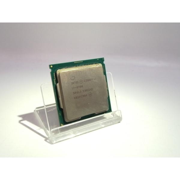 ■分類：CPU■ランク：中古■メーカー：Intel■製造番号：01688■備考：状態：ヒートスプレッダにスレキズ付属品：本体のみ■保証期間：１週間■注意事項：お客様のモニター発色の具合によって、実際の商品と色合いが異なる場合があります。