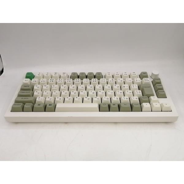 ■分類：パソコン用アクセサリー■ランク：中古■メーカー：Keychron■製造番号：-■備考：状態：外装、ゴム足スレ付属品：本体のみ■保証期間：１週間■注意事項：お客様のモニター発色の具合によって、実際の商品と色合いが異なる場合があります。