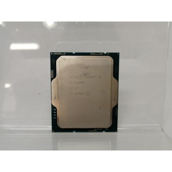 ■分類：CPU■ランク：中古■メーカー：Intel■製造番号：M1YE387200587■備考：状態：ヒートスプレッダにスレキズ 付属品：箱、ブリスターパック、CPUクーラー■保証期間：１週間■注意事項：お客様のモニター発色の具合によって、...