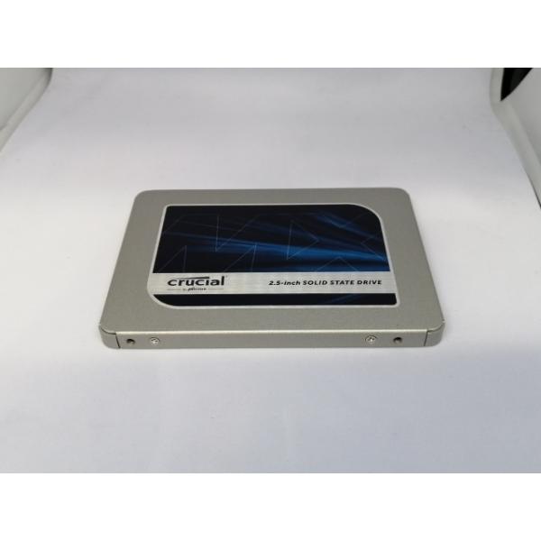 ■分類：SSD■ランク：中古■メーカー：Crucial■製造番号：2344E8833A6D■備考：付属品：本体のみ■保証期間：１週間■注意事項：お客様のモニター発色の具合によって、実際の商品と色合いが異なる場合があります。