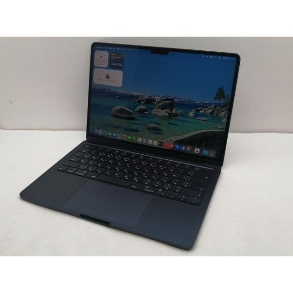 ■分類：Apple ノートパソコン■ランク：ランクB■メーカー：Apple■製造番号：YLXXLQ47KX■備考：OS：Tahoeバッテリー充放電回数：129回/最大容量：83%（03月時点）状態：パームレストにシール痕、端子周りに塗装装げ...