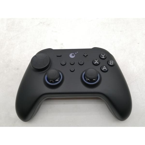■分類：ゲーム用周辺機器■ランク：ランクB■メーカー：GuliKit■備考：状態：使用に伴う微細なスレ付属品：箱、USB-Cケーブル、背面パドルボタン、交換用ABXYボタン、交換用スティックキャップ、交換用十字キー、印刷物、専用保護ケース■...